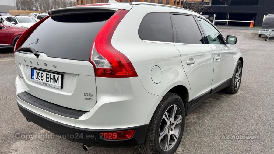 White Volvo XC60 2011 in Tallinn, with an engine capacity of 2.40 L and mileage of 314 thousand km for 6990 €, photo 7 on AUTOMOTO.COM.LV