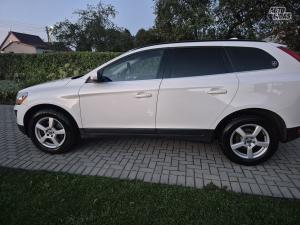 White Volvo XC60 2011 in Klaipeda, with an engine capacity of 2.00 L and mileage of 240 thousand km for 6250 €, photo 2 on AUTOMOTO.COM.LV