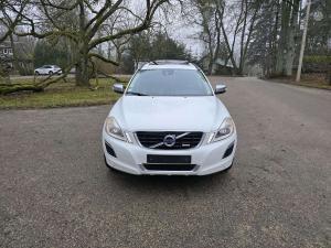 White Volvo XC60 2011 in Prienai, with an engine capacity of 2.00 L and mileage of 317 thousand km for 7500 €, photo 2 on AUTOMOTO.COM.LV