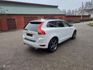 White Volvo XC60 2011 in Prienai, with an engine capacity of 2.00 L and mileage of 317 thousand km for 7500 €, photo 8 on AUTOMOTO.COM.LV
