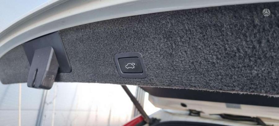 Белый Вольво ХС60 2011 в Вильнюс, объемом двигателя 2.40 л и пробегом 259 тыс. км за 9850 €, фото 15 на AUTOMOTO.COM.LV