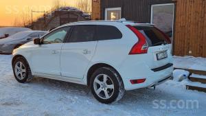 White Volvo XC60 2011 in Riga, with an engine capacity of 2.40 L and mileage of 310 thousand km for 11900 €, photo 14 on AUTOMOTO.COM.LV