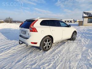 White Volvo XC60 2011 in Talsi, with an engine capacity of 2.40 L and mileage of 327 thousand km for 9900 €, photo 2 on AUTOMOTO.COM.LV