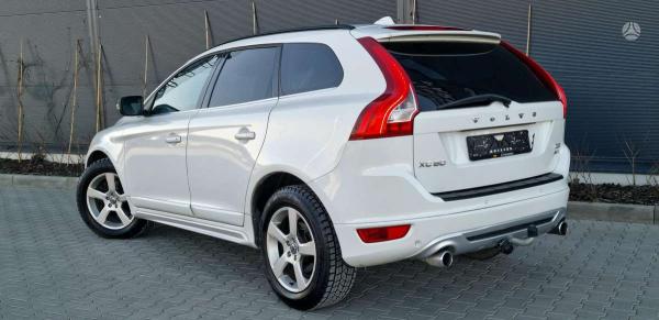 Balts Volvo XC60 2011 Viļņa, ar dzinēja tilpumu 2.40 L un nobraukumu 258 tūkst. km par 9650 €, foto 5 vietnē AUTOMOTO.COM.LV