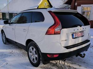 Balts Volvo XC60 2011 Trakai, ar dzinēja tilpumu 2.40 L un nobraukumu 330 tūkst. km par 7190 €, foto 9 vietnē AUTOMOTO.COM.LV