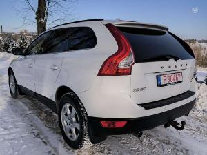 Balts Volvo XC60 2011 Trakai, ar dzinēja tilpumu 2.40 L un nobraukumu 330 tūkst. km par 7190 €, foto 14 vietnē AUTOMOTO.COM.LV