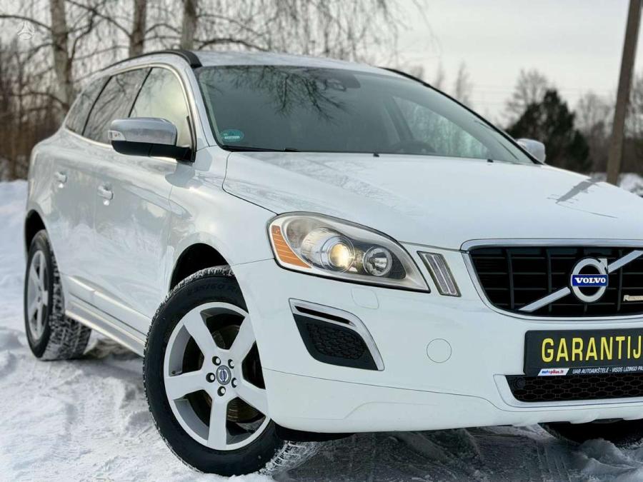 Balts Volvo XC60 2011 Šauļi, ar dzinēja tilpumu 2.40 L un nobraukumu 267 tūkst. km par 11950 €, foto 15 vietnē AUTOMOTO.COM.LV