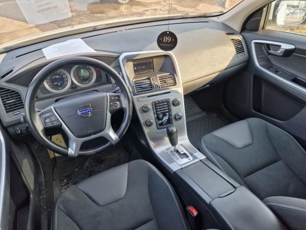 Balts Volvo XC60 2011 Kauņa, ar dzinēja tilpumu 2.00 L un nobraukumu 260 tūkst. km par 9500 €, foto 9 vietnē AUTOMOTO.COM.LV