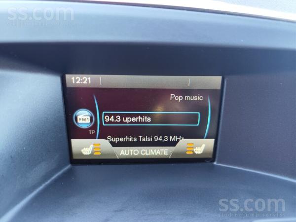 Balts Volvo XC60 2011 Talsi, ar dzinēja tilpumu 2.40 L un nobraukumu 327 tūkst. km par 9500 €, foto 10 vietnē AUTOMOTO.COM.LV