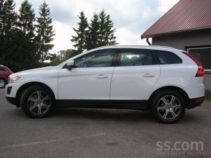 Balts Volvo XC60 2011 Rīga, ar dzinēja tilpumu 2.40 L un nobraukumu 0 tūkst. km par 9750 €, foto 9 vietnē AUTOMOTO.COM.LV