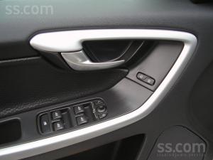 Balts Volvo XC60 2011 Rīga, ar dzinēja tilpumu 2.40 L un nobraukumu 0 tūkst. km par 9750 €, foto 21 vietnē AUTOMOTO.COM.LV