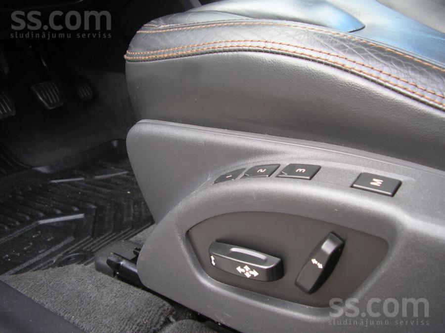 Balts Volvo XC60 2011 Rīga, ar dzinēja tilpumu 2.40 L un nobraukumu 0 tūkst. km par 9750 €, foto 23 vietnē AUTOMOTO.COM.LV