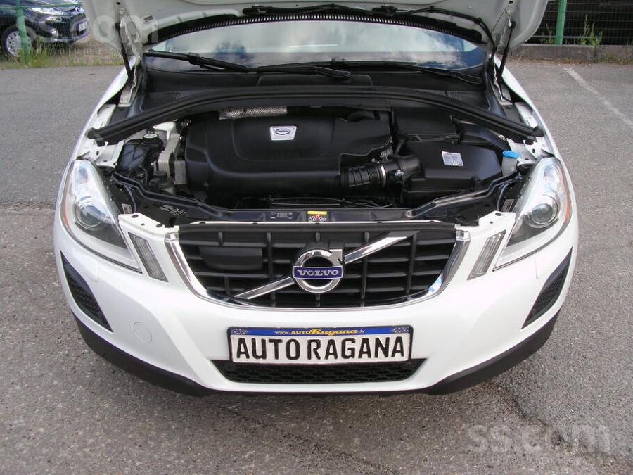 Balts Volvo XC60 2011 Rīga, ar dzinēja tilpumu 2.40 L un nobraukumu 0 tūkst. km par 9750 €, foto 34 vietnē AUTOMOTO.COM.LV
