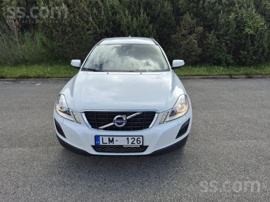 Balts Volvo XC60 2011 Talsi, ar dzinēja tilpumu 2.00 L un nobraukumu 273 tūkst. km par 8300 €, foto 7 vietnē AUTOMOTO.COM.LV