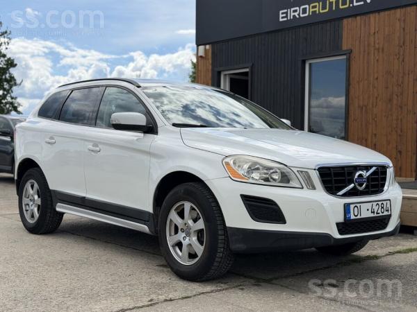 Balts Volvo XC60 2011 Rīga, ar dzinēja tilpumu 2.00 L un nobraukumu 265 tūkst. km par 9950 €, foto 1 vietnē AUTOMOTO.COM.LV