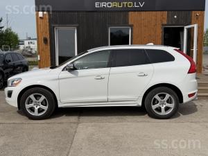Balts Volvo XC60 2011 Rīga, ar dzinēja tilpumu 2.40 L un nobraukumu 310 tūkst. km par 9950 €, foto 5 vietnē AUTOMOTO.COM.LV