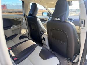 Balts Volvo XC60 2011 Rīga, ar dzinēja tilpumu 2.40 L un nobraukumu 298 tūkst. km par 9995 €, foto 15 vietnē AUTOMOTO.COM.LV