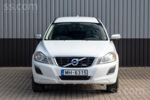 Balts Volvo XC60 2011 Tukums, ar dzinēja tilpumu 2.00 L un nobraukumu 324 tūkst. km par 7950 €, foto 3 vietnē AUTOMOTO.COM.LV
