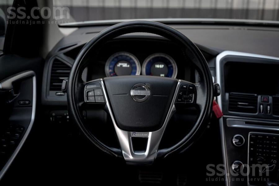 Balts Volvo XC60 2011 Tukums, ar dzinēja tilpumu 2.00 L un nobraukumu 324 tūkst. km par 7950 €, foto 19 vietnē AUTOMOTO.COM.LV
