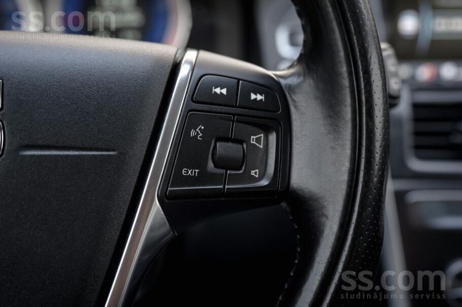 Balts Volvo XC60 2011 Tukums, ar dzinēja tilpumu 2.00 L un nobraukumu 324 tūkst. km par 7950 €, foto 20 vietnē AUTOMOTO.COM.LV