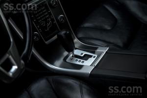 Balts Volvo XC60 2011 Tukums, ar dzinēja tilpumu 2.00 L un nobraukumu 324 tūkst. km par 7950 €, foto 25 vietnē AUTOMOTO.COM.LV