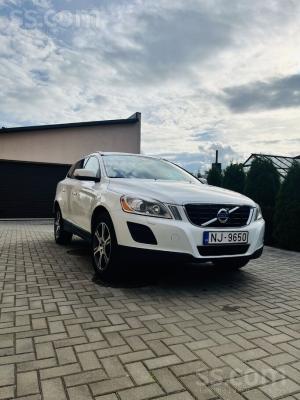 Balts Volvo XC60 2011 Daugavpils, ar dzinēja tilpumu 2.40 L un nobraukumu 364 tūkst. km par 9700 €, foto 3 vietnē AUTOMOTO.COM.LV