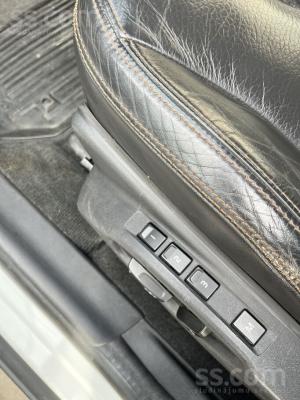 Balts Volvo XC60 2011 Daugavpils, ar dzinēja tilpumu 2.40 L un nobraukumu 364 tūkst. km par 9700 €, foto 11 vietnē AUTOMOTO.COM.LV