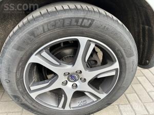 Balts Volvo XC60 2011 Daugavpils, ar dzinēja tilpumu 2.40 L un nobraukumu 364 tūkst. km par 9700 €, foto 15 vietnē AUTOMOTO.COM.LV