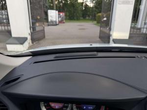 White Volvo XC60 2011 in Vilnius, with an engine capacity of 2.40 L and mileage of 292 thousand km for 9950 €, photo 15 on AUTOMOTO.COM.LV
