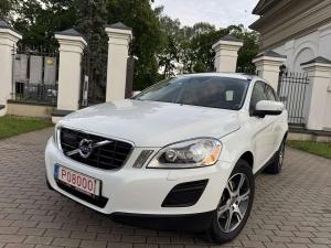 White Volvo XC60 2011 in Vilnius, with an engine capacity of 2.40 L and mileage of 292 thousand km for 9950 €, photo 17 on AUTOMOTO.COM.LV