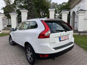 White Volvo XC60 2011 in Vilnius, with an engine capacity of 2.40 L and mileage of 292 thousand km for 9950 €, photo 24 on AUTOMOTO.COM.LV