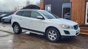 Balts Volvo XC60 2011 Rīga, ar dzinēja tilpumu 2.00 L un nobraukumu 265 tūkst. km par 11300 €, foto  vietnē AUTOMOTO.COM.LV