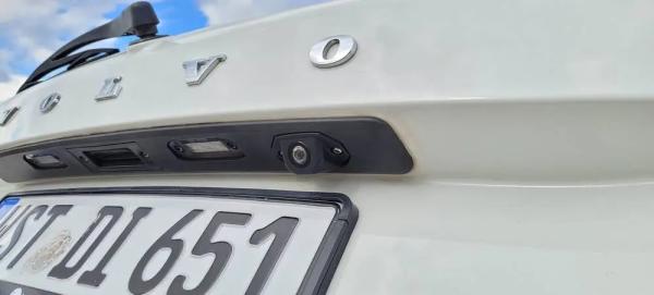 Balts Volvo XC60 2011 Rīga, ar dzinēja tilpumu 2.40 L un nobraukumu 285 tūkst. km par 10900 €, foto 10 vietnē AUTOMOTO.COM.LV