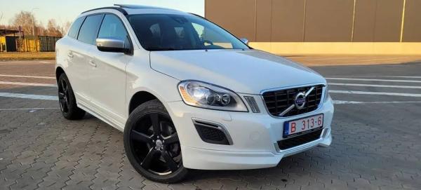 Balts Volvo XC60 2011 Rīga, ar dzinēja tilpumu 2.40 L un nobraukumu 196 tūkst. km par 11990 €, foto 2 vietnē AUTOMOTO.COM.LV