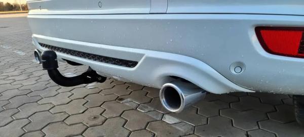 Balts Volvo XC60 2011 Rīga, ar dzinēja tilpumu 2.40 L un nobraukumu 196 tūkst. km par 11990 €, foto 8 vietnē AUTOMOTO.COM.LV