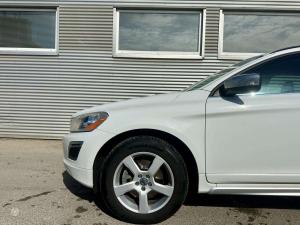 Balts Volvo XC60 2011 Šauļi, ar dzinēja tilpumu 2.40 L un nobraukumu 197 tūkst. km par 9999 €, foto 13 vietnē AUTOMOTO.COM.LV