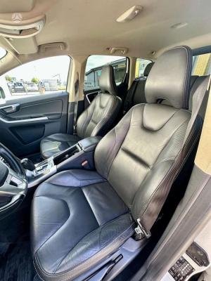Balts Volvo XC60 2011 Šauļi, ar dzinēja tilpumu 2.40 L un nobraukumu 197 tūkst. km par 9999 €, foto 18 vietnē AUTOMOTO.COM.LV