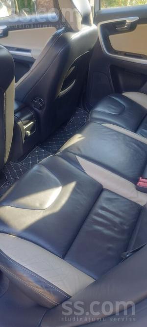 Balts Volvo XC60 2011 Tukums, ar dzinēja tilpumu 2.40 L un nobraukumu 274 tūkst. km par 9400 €, foto 11 vietnē AUTOMOTO.COM.LV