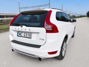 White Volvo XC60 2011 in Siauliai, with an engine capacity of 2.00 L and mileage of 365 thousand km for 5700 €, photo 7 on AUTOMOTO.COM.LV
