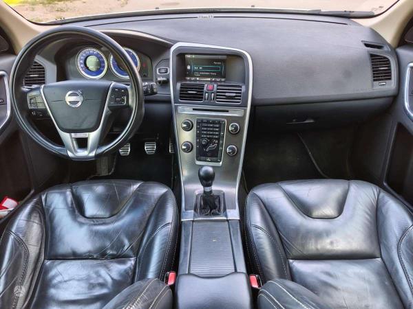 Balts Volvo XC60 2011 Šauļi, ar dzinēja tilpumu 2.00 L un nobraukumu 365 tūkst. km par 5700 €, foto 9 vietnē AUTOMOTO.COM.LV