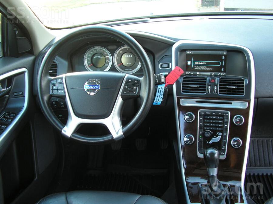 Balts Volvo XC60 2011 Rīga, ar dzinēja tilpumu 2.40 L un nobraukumu 0 tūkst. km par 9850 €, foto 11 vietnē AUTOMOTO.COM.LV