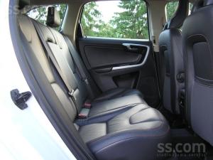 Balts Volvo XC60 2011 Rīga, ar dzinēja tilpumu 2.40 L un nobraukumu 0 tūkst. km par 9850 €, foto 25 vietnē AUTOMOTO.COM.LV