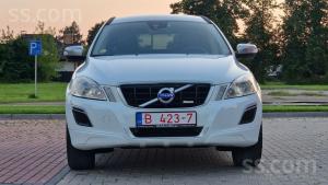 Balts Volvo XC60 2011 Jelgava, ar dzinēja tilpumu 2.40 L un nobraukumu 225 tūkst. km par 8450 €, foto 4 vietnē AUTOMOTO.COM.LV