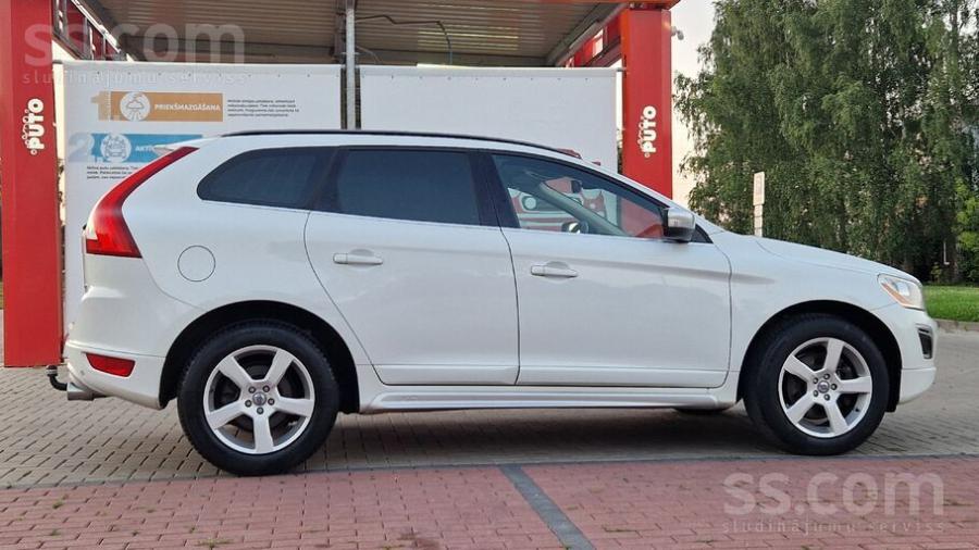 Balts Volvo XC60 2011 Jelgava, ar dzinēja tilpumu 2.40 L un nobraukumu 225 tūkst. km par 8450 €, foto 7 vietnē AUTOMOTO.COM.LV