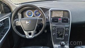 Balts Volvo XC60 2011 Jelgava, ar dzinēja tilpumu 2.40 L un nobraukumu 225 tūkst. km par 8450 €, foto 32 vietnē AUTOMOTO.COM.LV