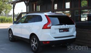 Balts Volvo XC60 2011 Rīga, ar dzinēja tilpumu 2.40 L un nobraukumu 0 tūkst. km par 8890 €, foto 8 vietnē AUTOMOTO.COM.LV