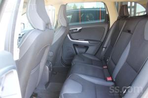 Balts Volvo XC60 2011 Rīga, ar dzinēja tilpumu 2.40 L un nobraukumu 0 tūkst. km par 8890 €, foto 10 vietnē AUTOMOTO.COM.LV