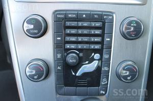 Balts Volvo XC60 2011 Rīga, ar dzinēja tilpumu 2.40 L un nobraukumu 0 tūkst. km par 8890 €, foto 16 vietnē AUTOMOTO.COM.LV