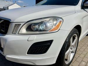 White Volvo XC60 2011 in Kaunas, with an engine capacity of 2.00 L and mileage of 233 thousand km for 9499 €, photo 7 on AUTOMOTO.COM.LV