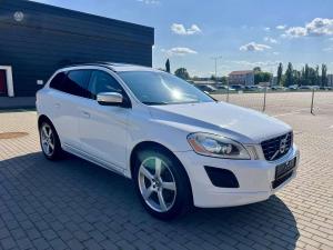 White Volvo XC60 2011 in Kaunas, with an engine capacity of 2.00 L and mileage of 233 thousand km for 9499 €, photo 9 on AUTOMOTO.COM.LV